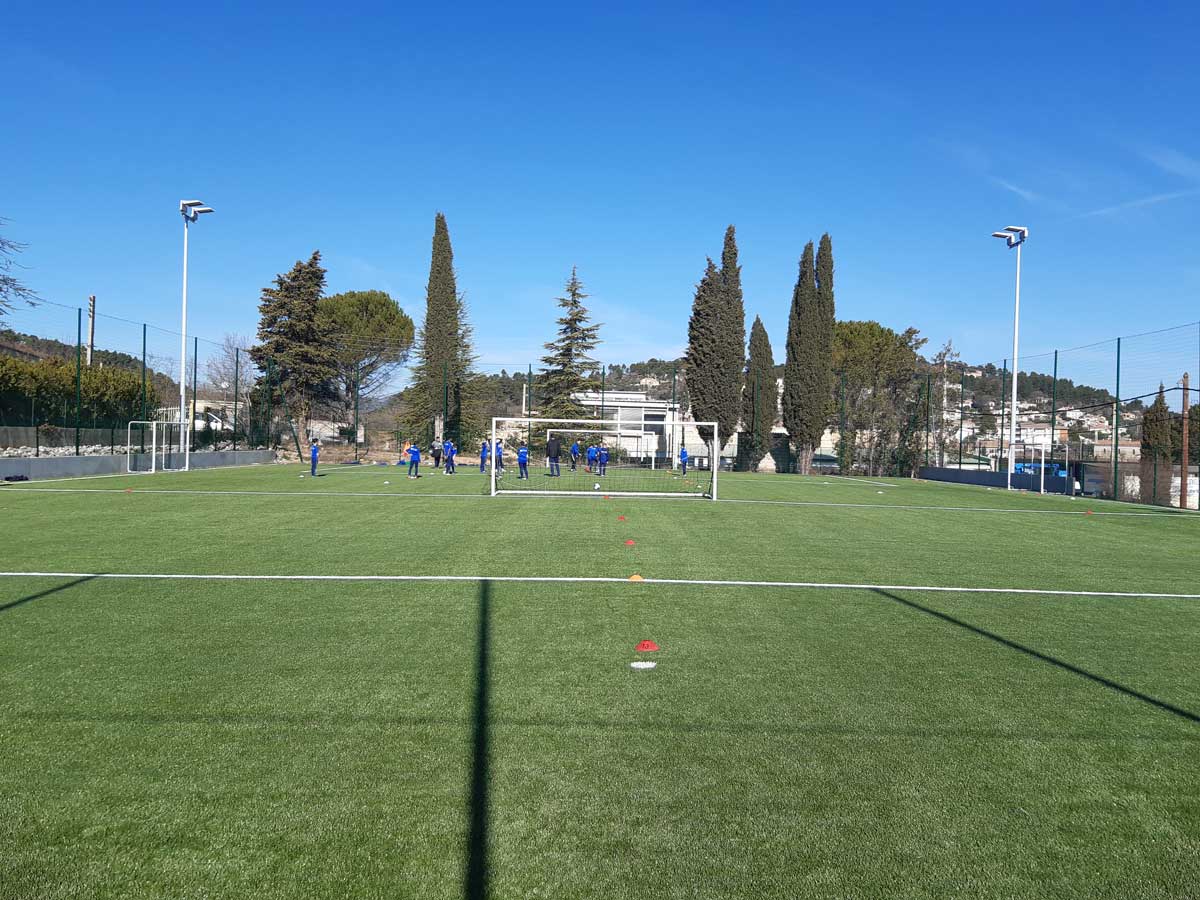 Complexe Sportif avec Hébergement et Équipements | C.H. Regain
